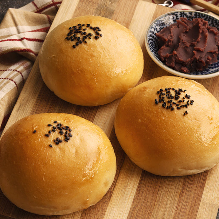 Red Bean Bun – Kumori Japanese Bakery & Cafe